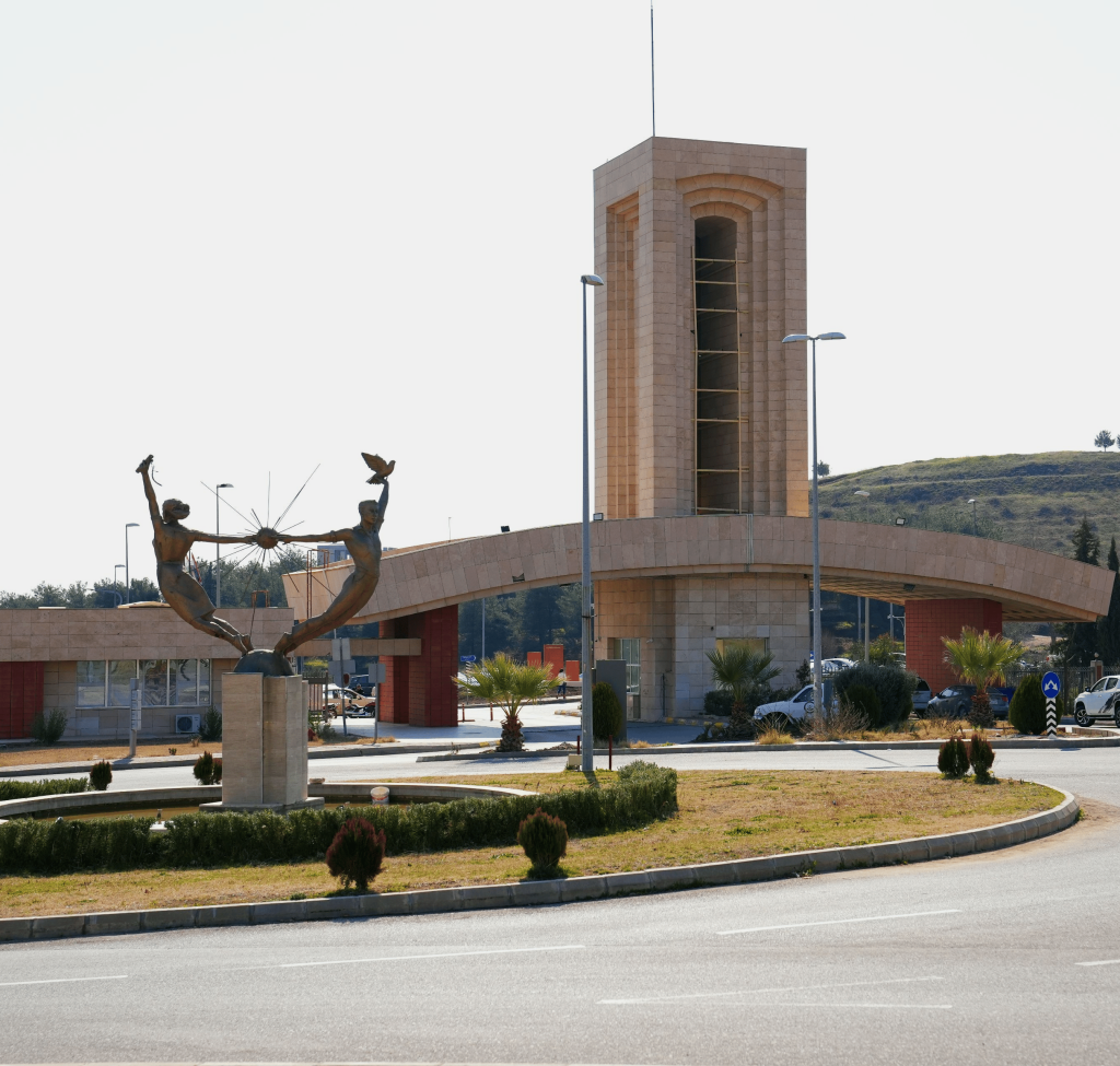 Contact – First Iraqi University